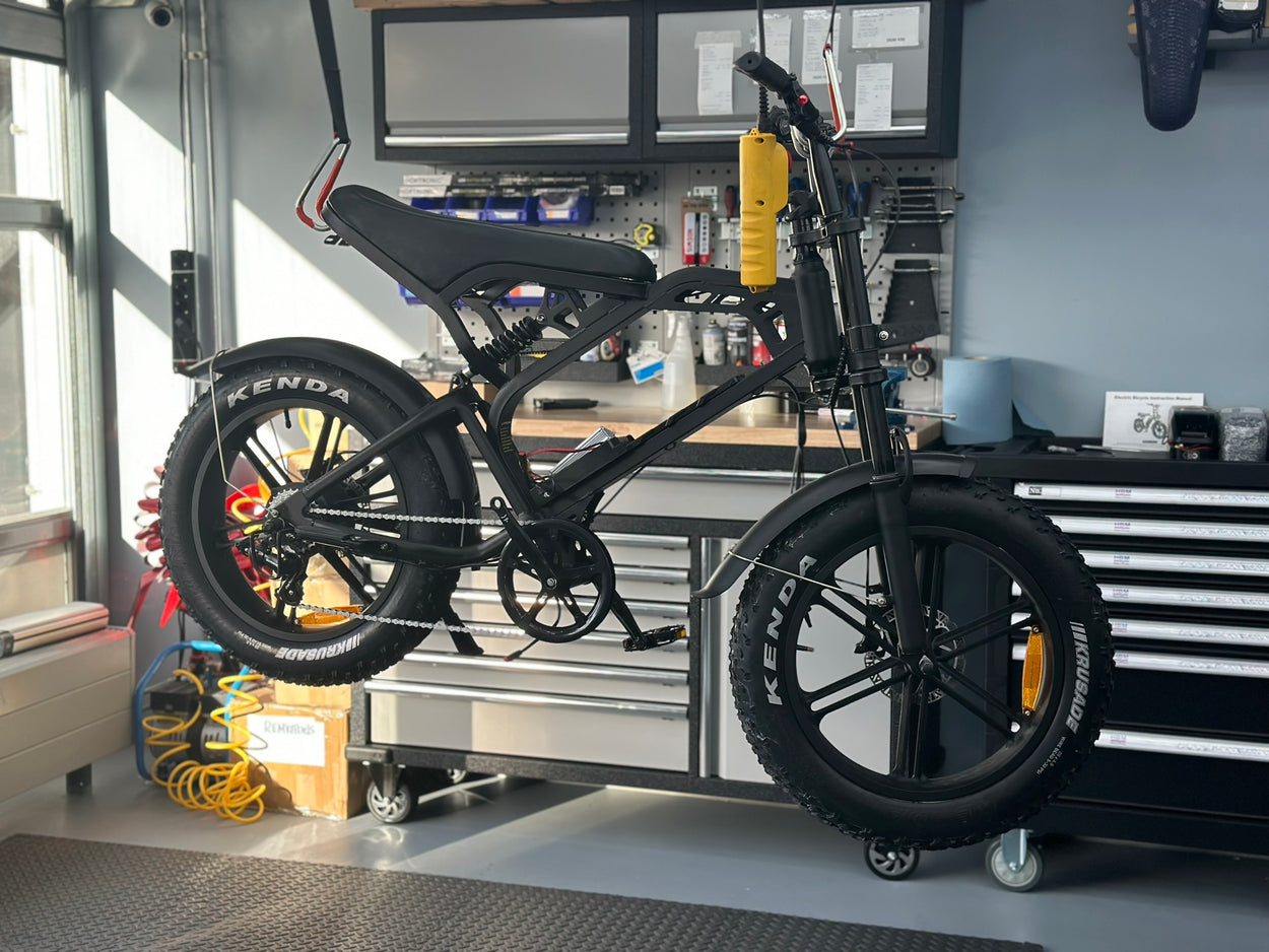 FATBIKE V20 MINI 2025 vanaf 1,45m - Hydraulische Remmen & Alarm – Titan Bikes